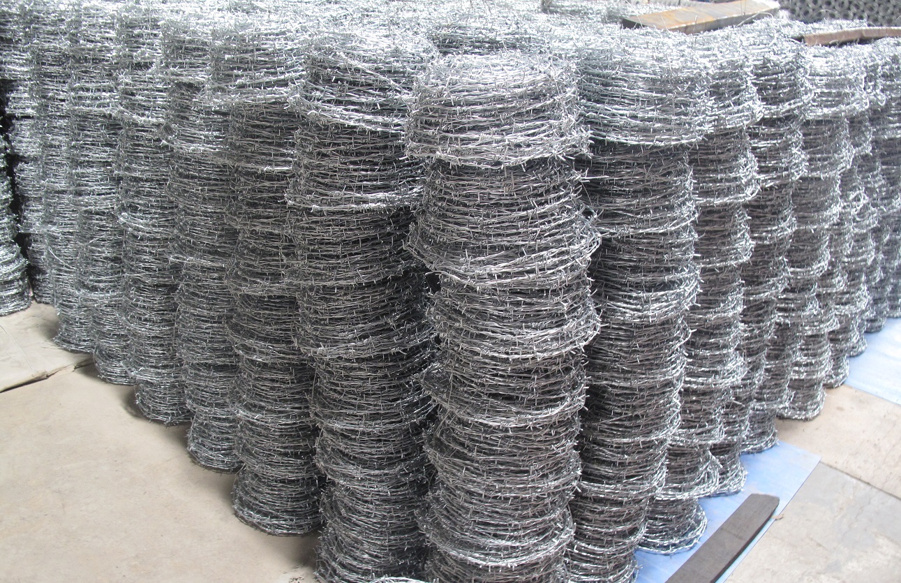 CONCERTINA RAZOR WIRE (KAWAT SILET) / BARBED WIRE (KAWAT DURI) – Intan ...